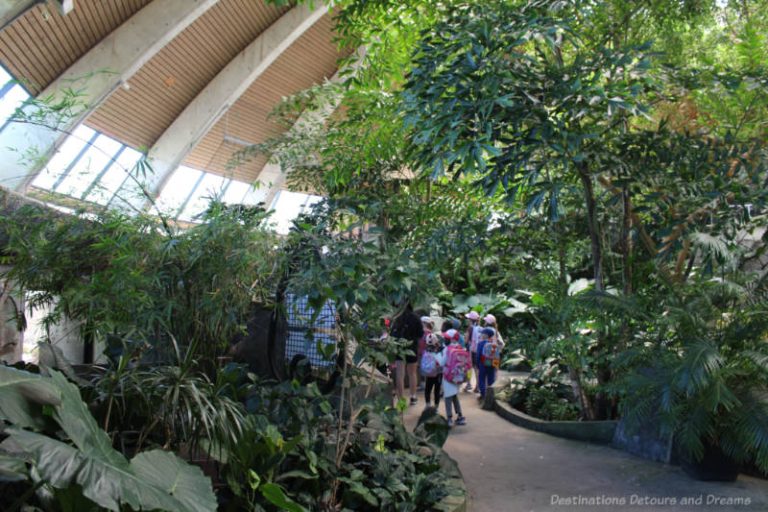 Assiniboine Park Zoo in Winnipeg, Manitoba | Destinations Detours and ...