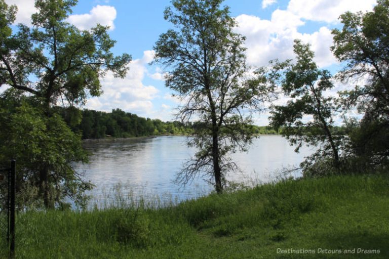 Southern Manitoba’s Red River Heritage Parkway | Destinations Detours ...